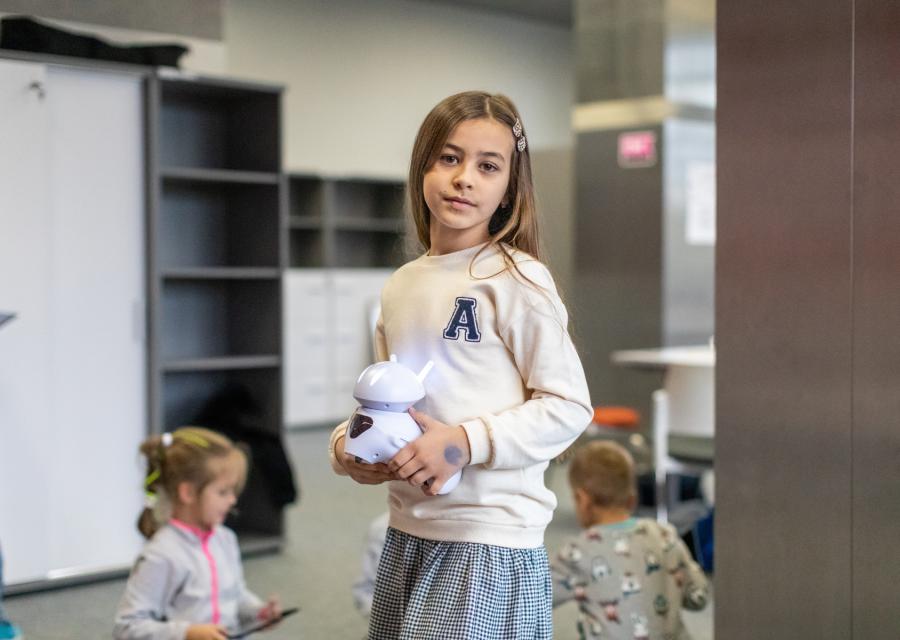 Ragazze e STEM: stereotipi e disparità di genere | Save the Children Ragazze e STEM: stereotipi e disparità di genere | Save the Children