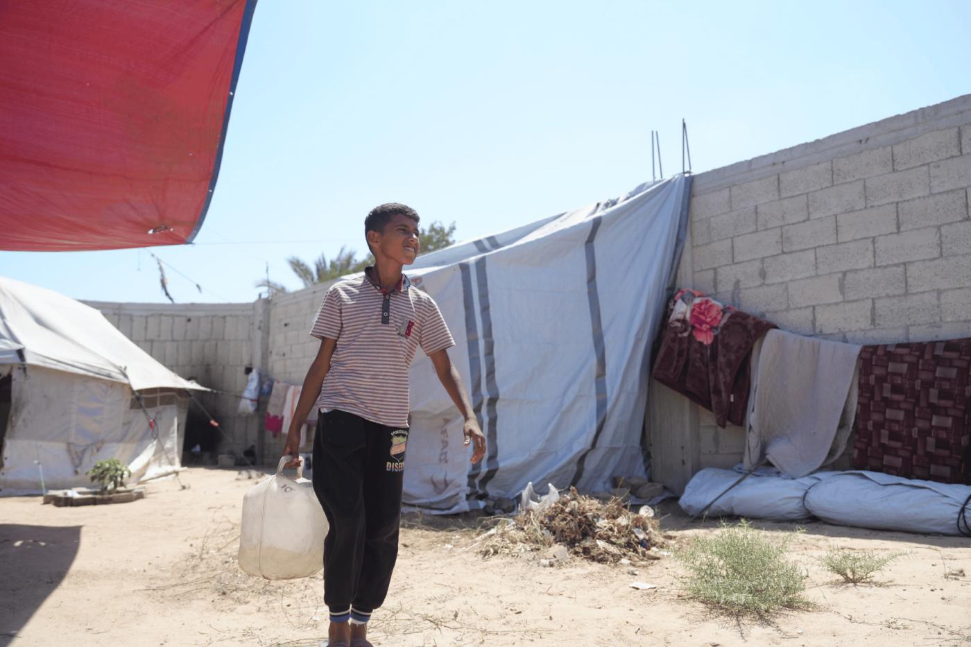 Gaza: la chiusura dei valichi mette a rischio i servizi essenziali ...